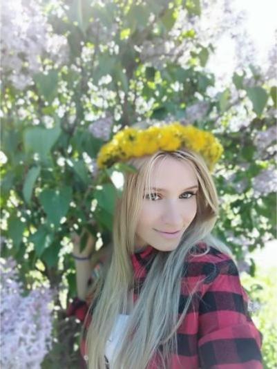 Jeune blonde de 20 ans se déplace pour levrette - Topannonces.ch